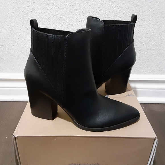 Indigo | Shoes | Indigo Rd | Poshmark